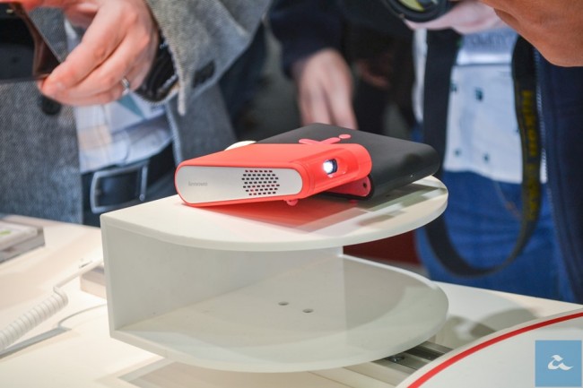 Lenovo Memperkenalkan Projektor Mudah-Alih Dengan Paparan 50-lumen ...