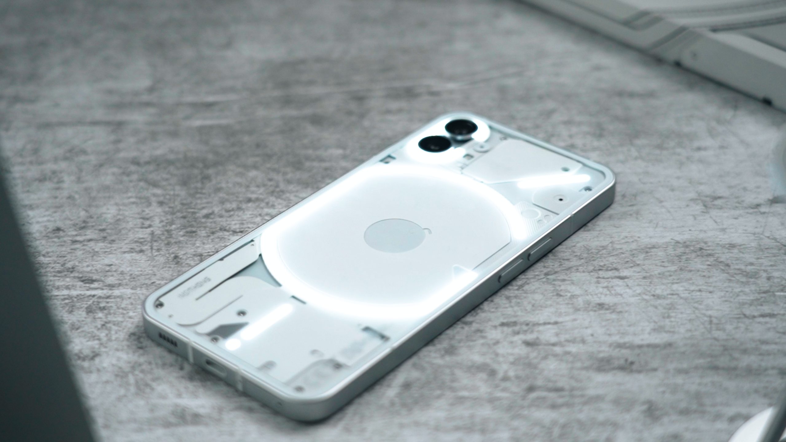 Nothing Phone (1) Akan Menerima Kemas Kini Nothing OS 2.0 Ogos Ini | Amanz