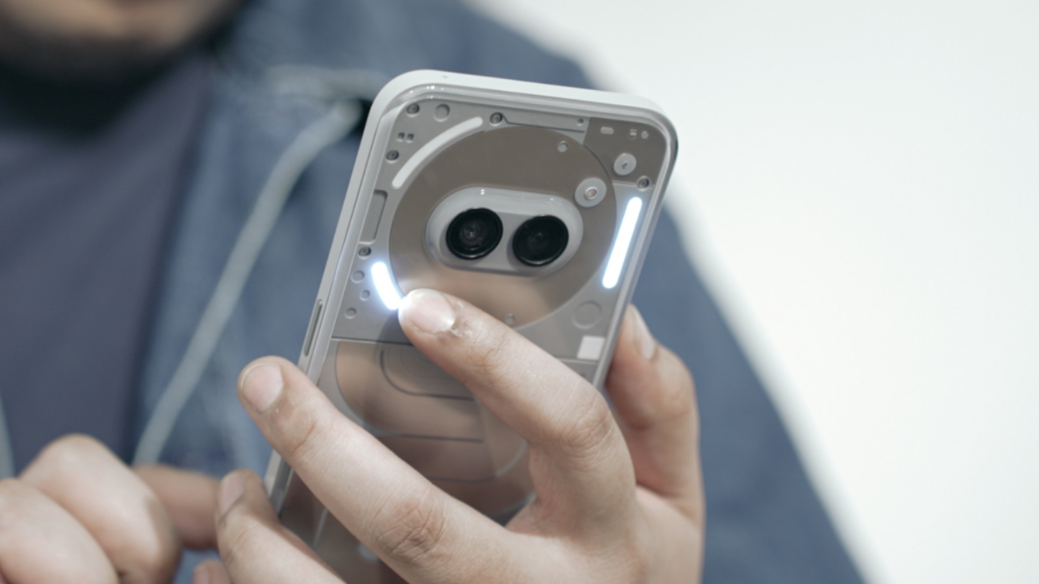 Nothing Phone (2a) Plus Mula Menerima Kemas Kini Stabil Android 15 ...