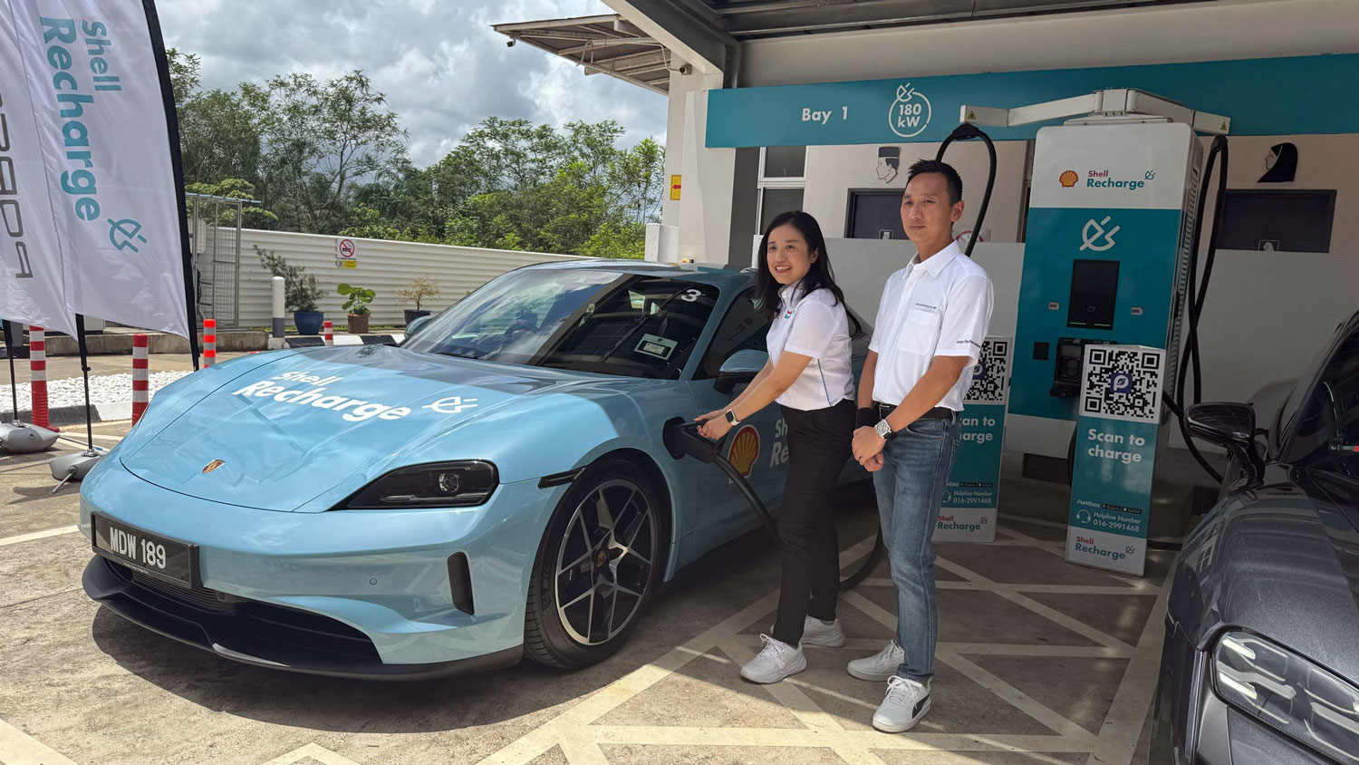 Pengecas EV Berprestasi Tinggi Shell Recharge Kini Siap Menghubungkan ...