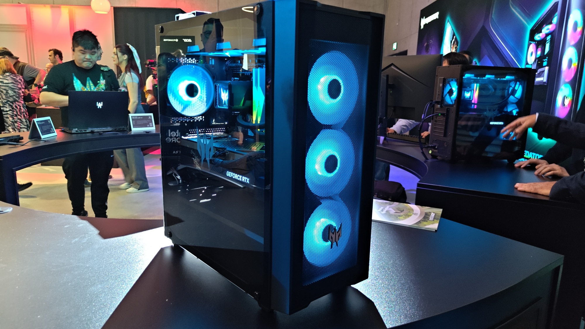 Predator Helios 7000 Dan Acer Nitro 70 Dikemaskini Dengan Komponen AMD ...