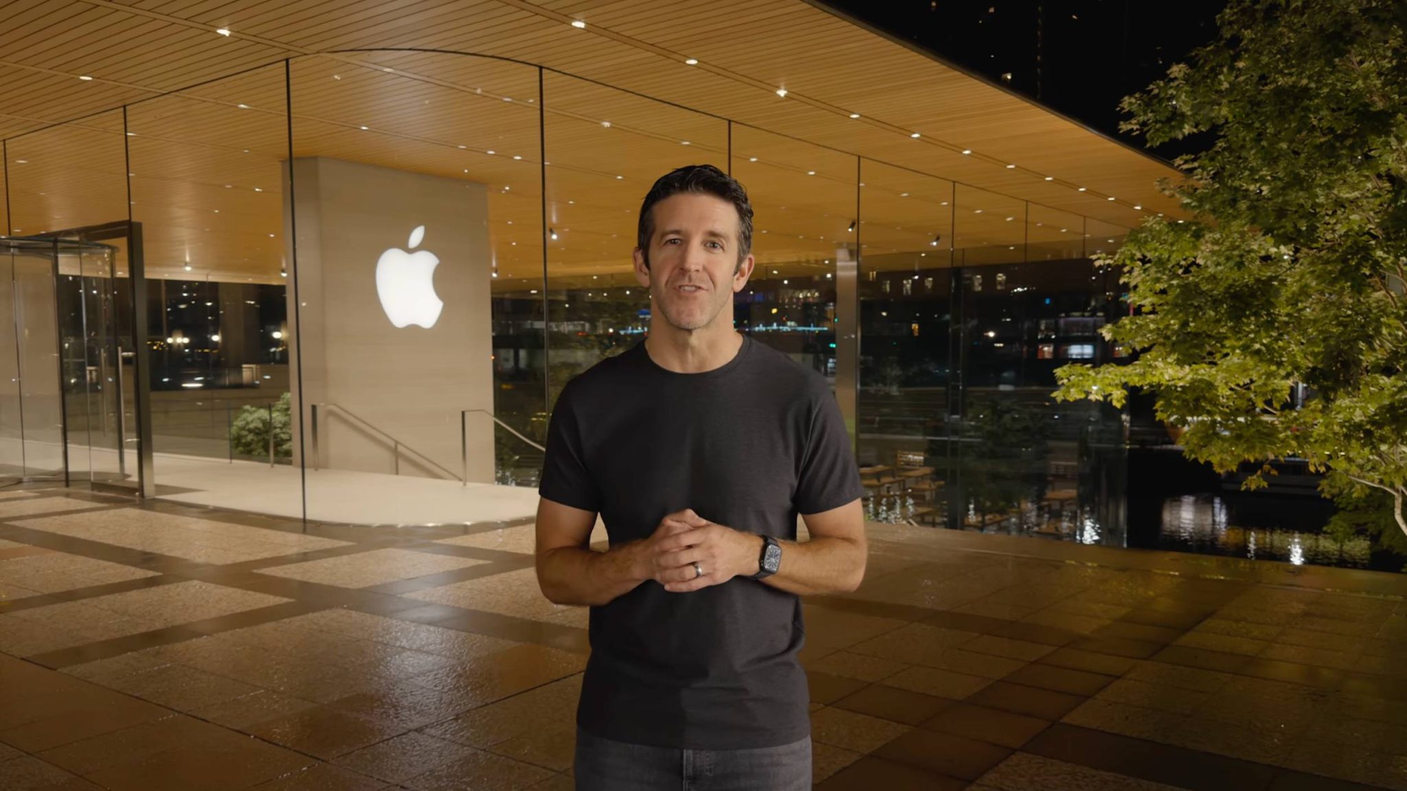 Apple Akan Kembali Memberikan Penekanan Kepada Rekaan Di Bawah CEO John ...